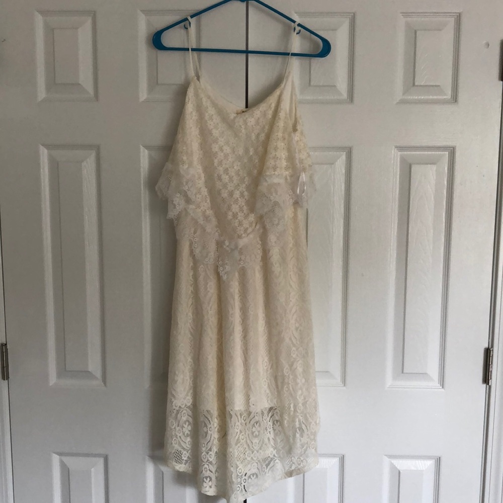 Off White Lacy Bridal Dress - Gem